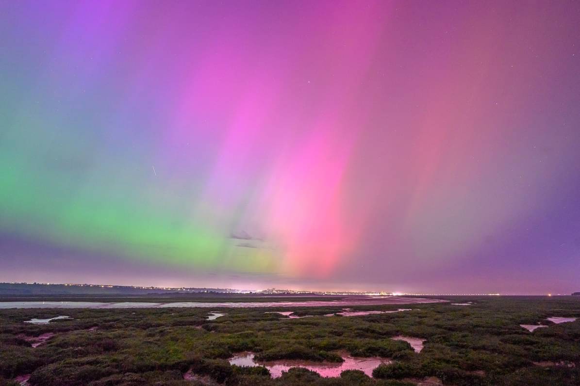 Rare Northern lights seen over Canvey | Various | CanveyIsland.org