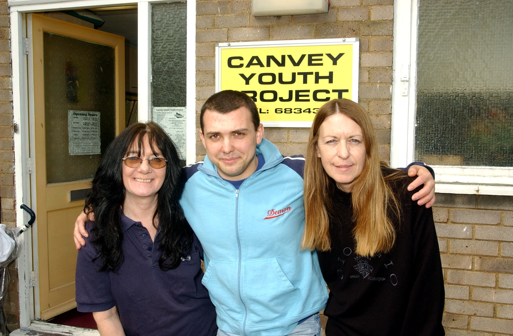 Youth Project Long Road Canvey - Art Exhibition | Echo Archives 2000 ...