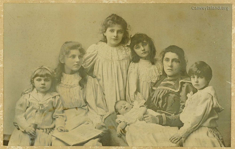 Stuckey Sisters | Stuckey Sisters | CanveyIsland.org